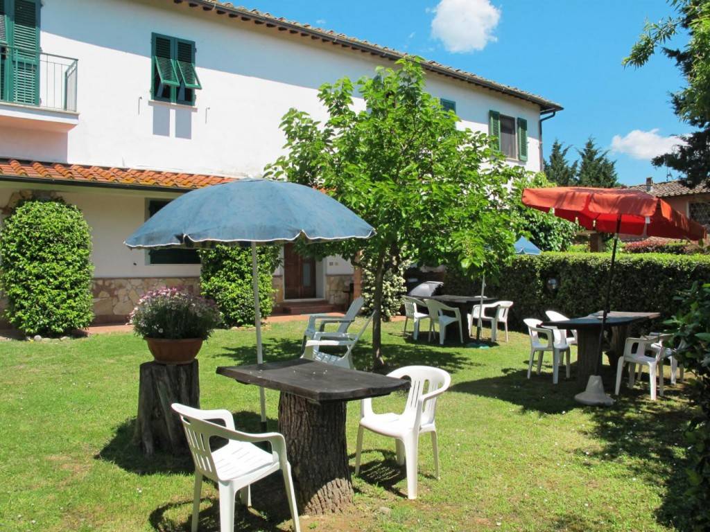 65 M² Farmhouse ∙ 2 Bedrooms ∙ 4 Guests - Empoli
