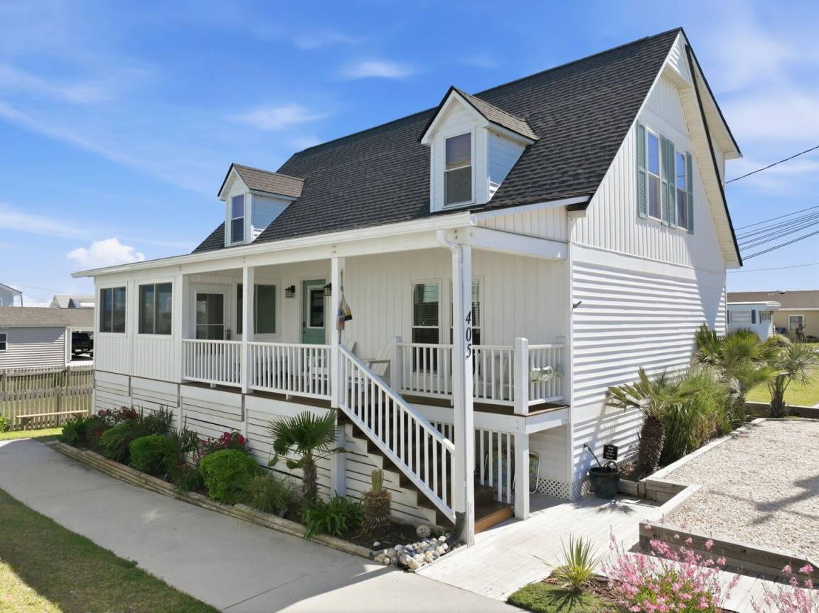 House ∙ 3 Bedrooms ∙ 6 Guests - Atlantic Beach, NC
