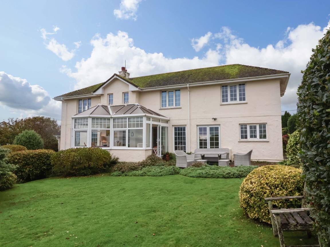 Cottage ∙ 4 Bedrooms ∙ 8 Guests - Woolacombe