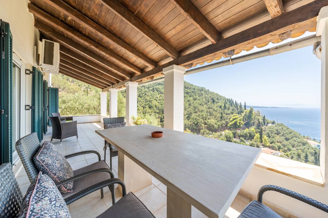 150 M² Villa ∙ 2 Bedrooms ∙ 4 Guests - Ksamil