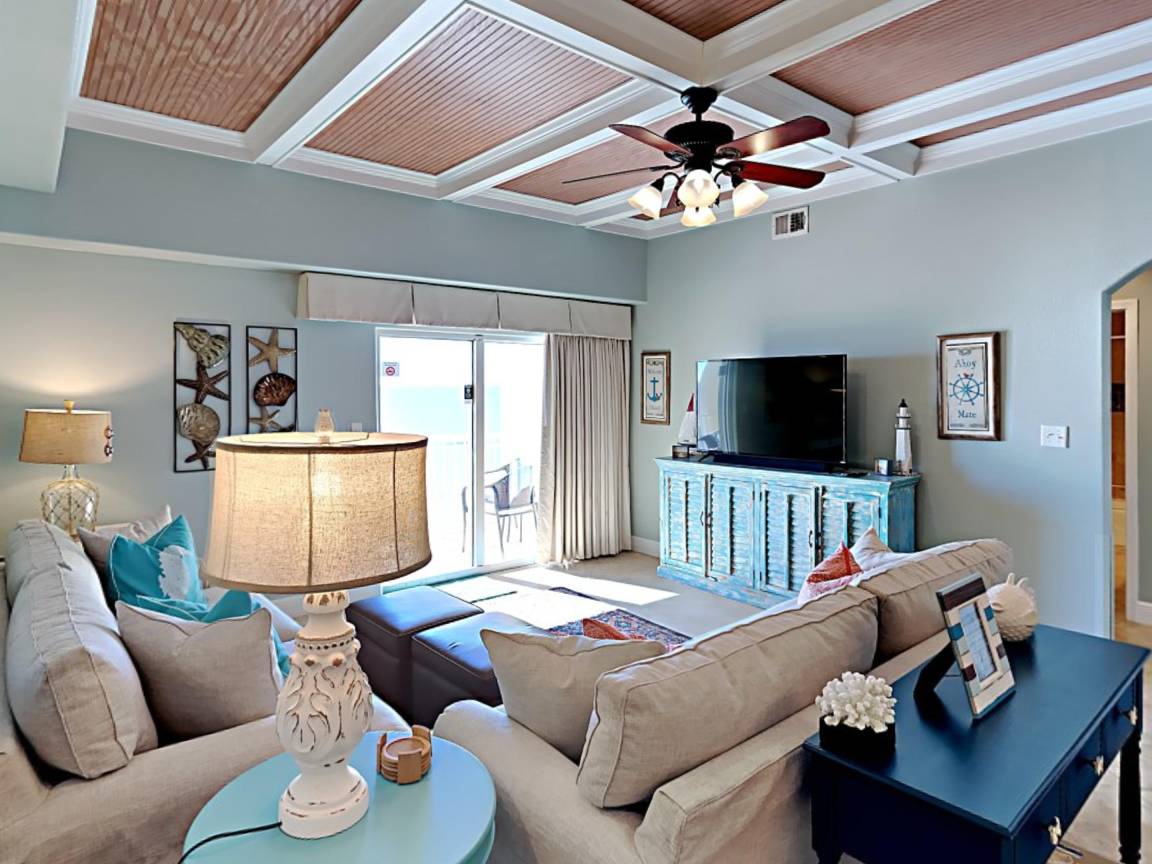 149 M² Condo ∙ 3 Bedrooms ∙ 8 Guests - Pensacola Beach, FL