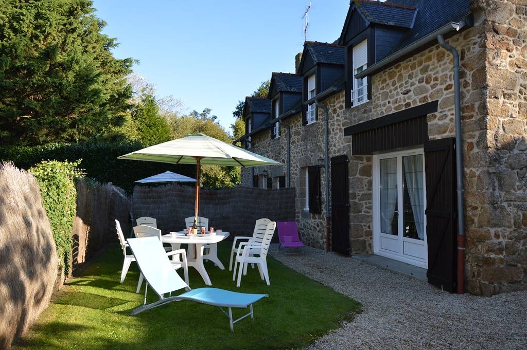 70 M² Gîte ∙ 3 Chambres ∙ 6 Personnes - Saint-Coulomb