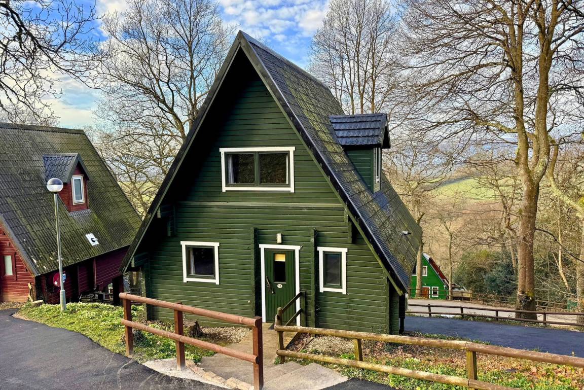 Cottage ∙ 3 Bedrooms ∙ 6 Guests - Newton Abbot