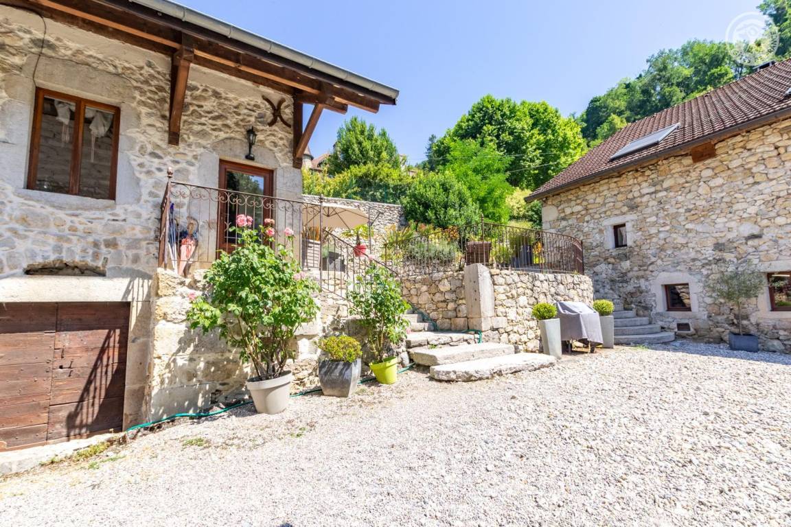 113 M² Gîte ∙ 2 Chambres ∙ 6 Personnes - Aix-les-Bains
