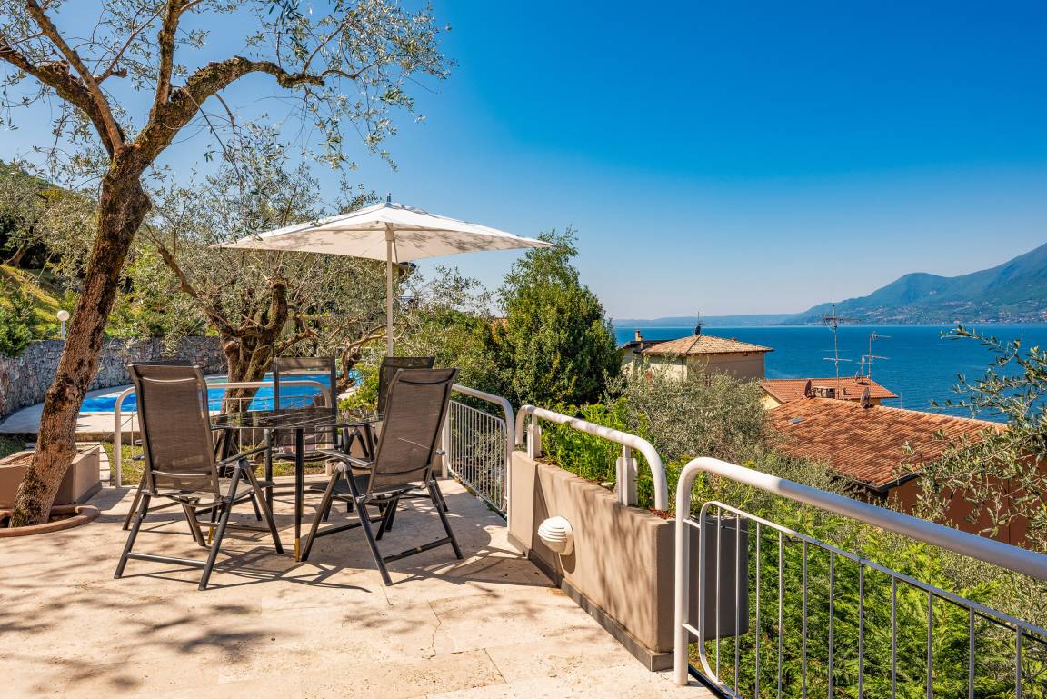 200 M² Villa ∙ 3 Bedrooms ∙ 7 Guests - Lake Garda