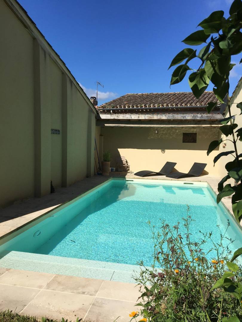 240 M² Gîte ∙ 4 Chambres ∙ 8 Personnes - Castres