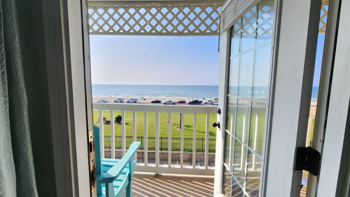 67 M² Condo ∙ 3 Bedrooms ∙ 8 Guests - Galveston Beach