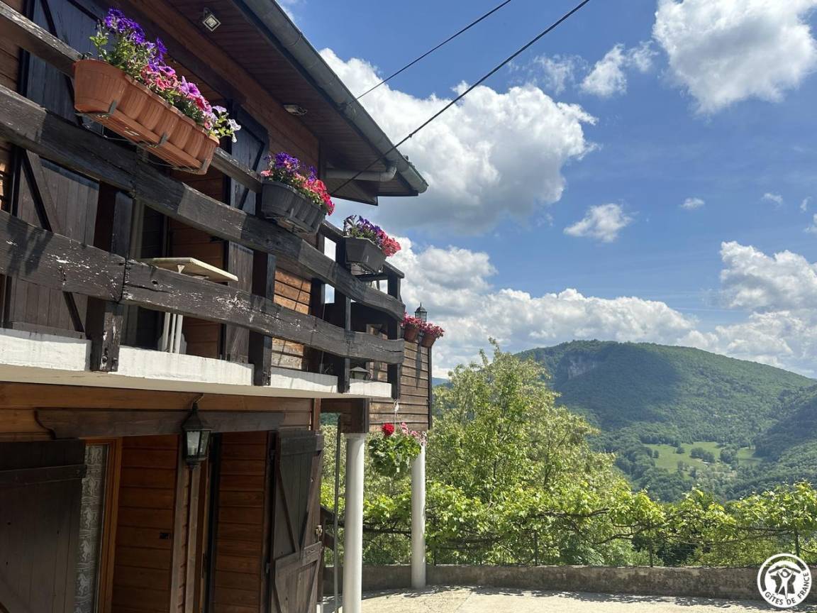 68 M² Gîte ∙ 2 Chambres ∙ 6 Personnes - Ambérieu-en-Bugey