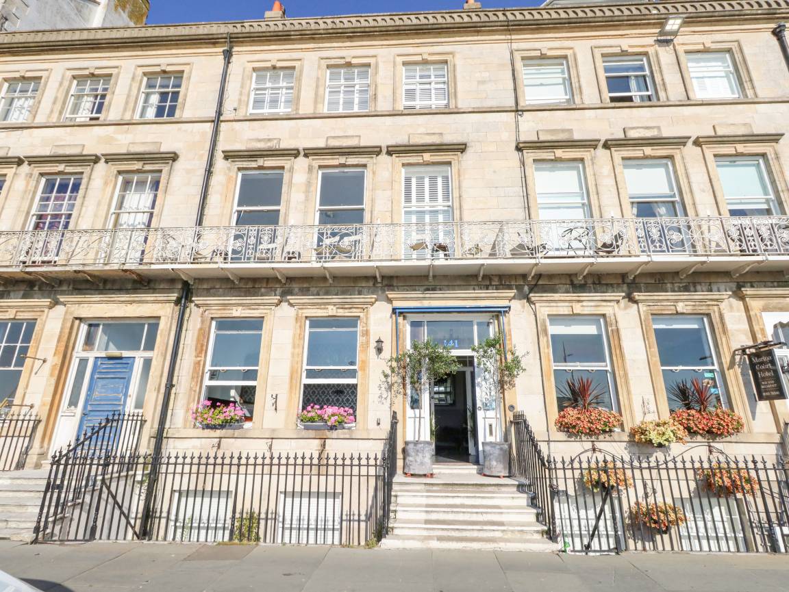 Cottage ∙ 9 Chambres ∙ 18 Personnes - Weymouth