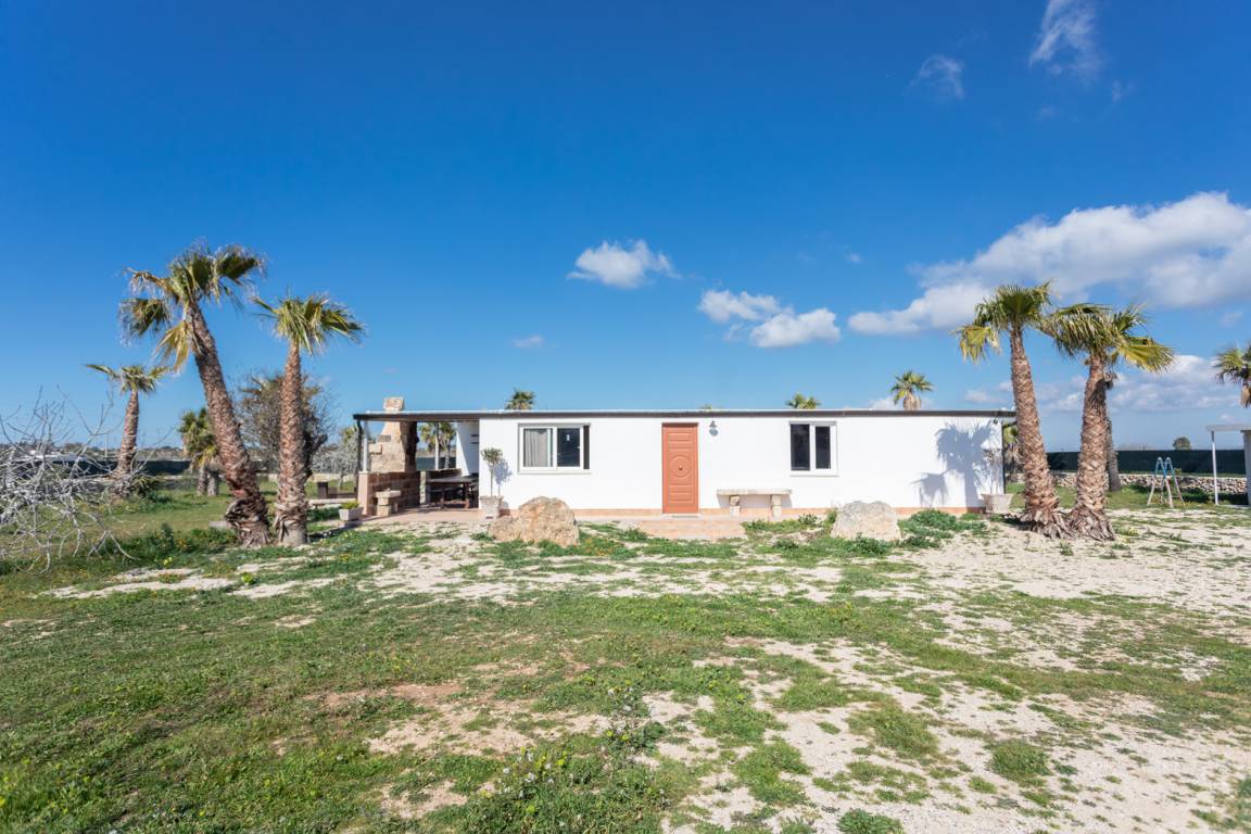 150 M² Villa ∙ 3 Schlafzimmer ∙ 10 Gäste - Apulien