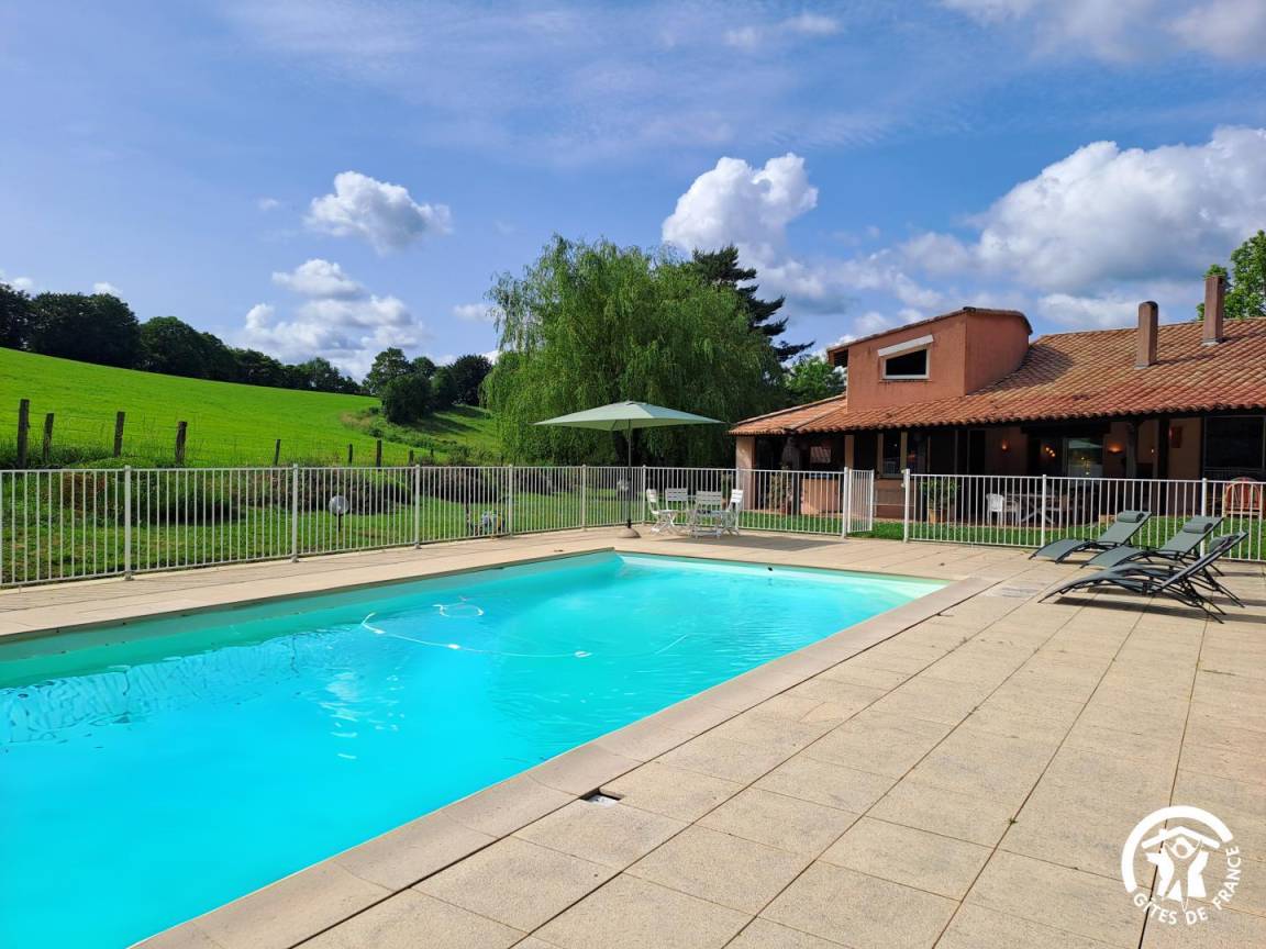 180 M² Gîte ∙ 4 Chambres ∙ 8 Personnes - Mazamet