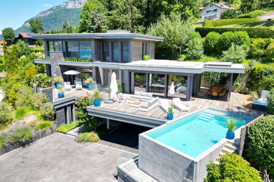 Villa ∙ 5 Bedrooms ∙ 10 Guests - Annecy