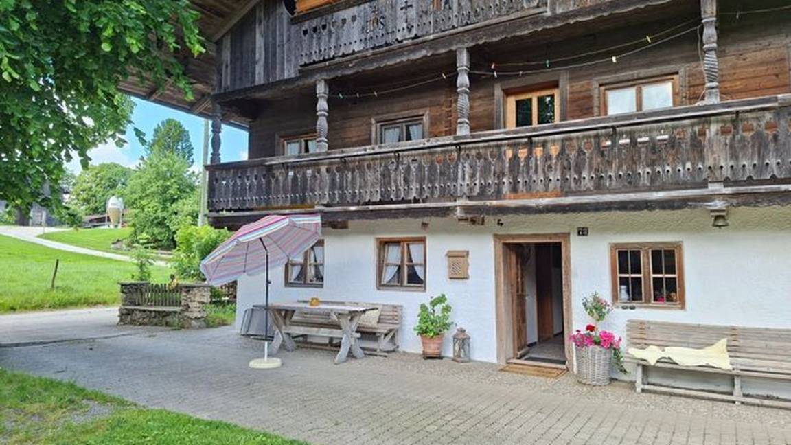 60 M² Ferienwohnung ∙ 1 Schlafzimmer ∙ 2 Gäste - Bad Aibling