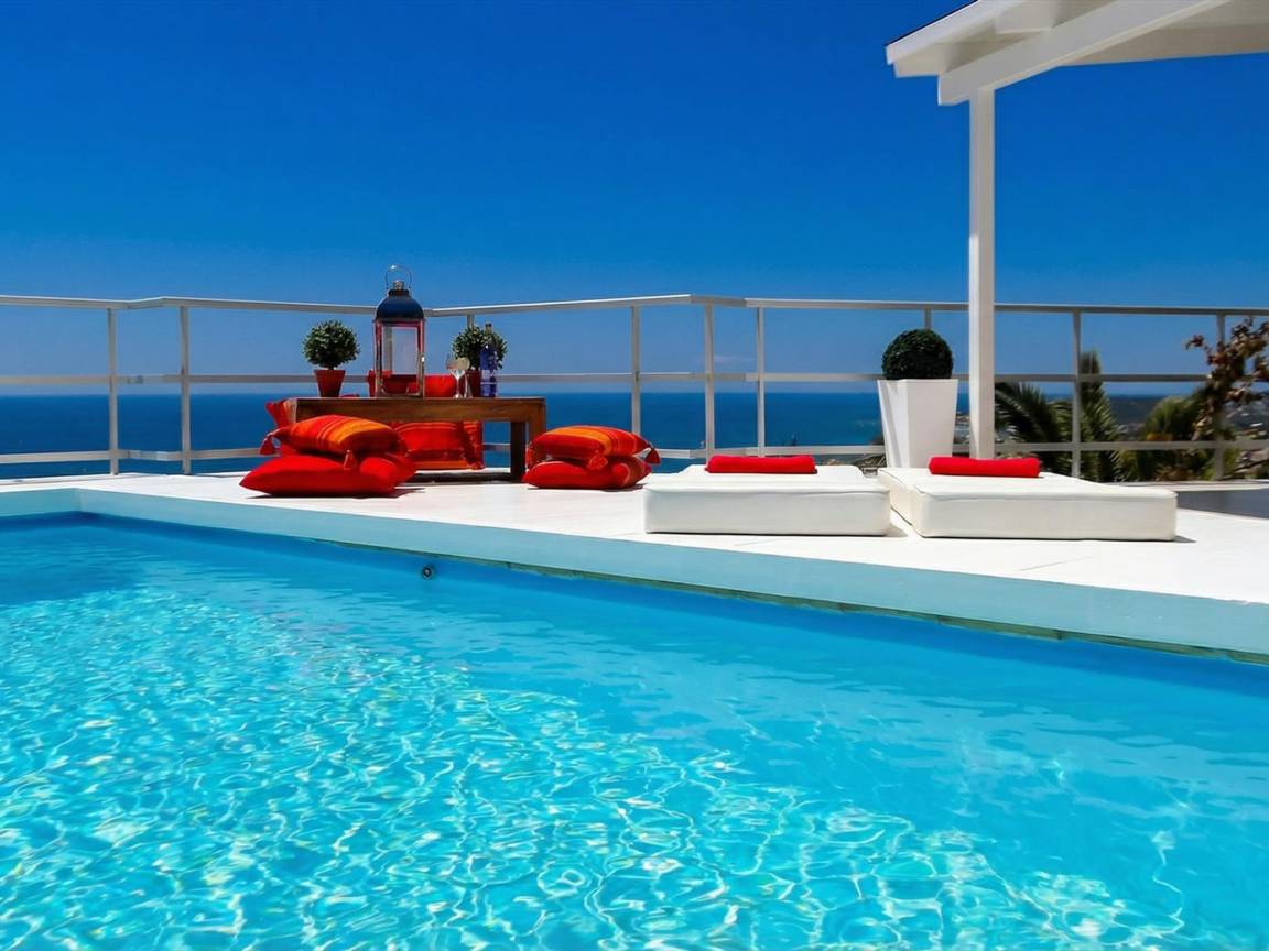 300 M² Villa ∙ 4 Habitaciones ∙ 7 Huéspedes - Sitges