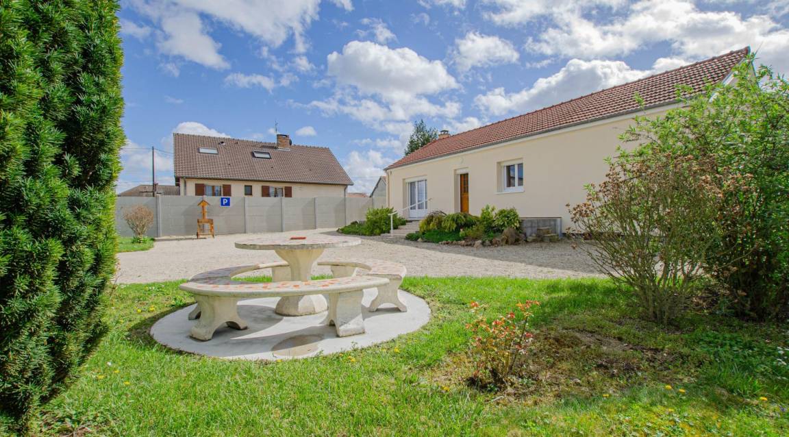 56 M² Gîte ∙ 2 Chambres ∙ 4 Personnes - Aube