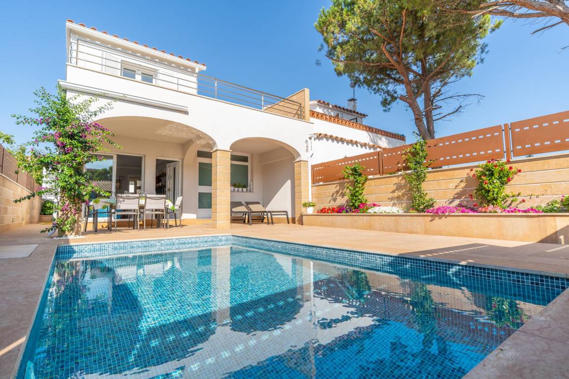 95 M² Villa ∙ 3 Chambres ∙ 6 Personnes - L'Escala
