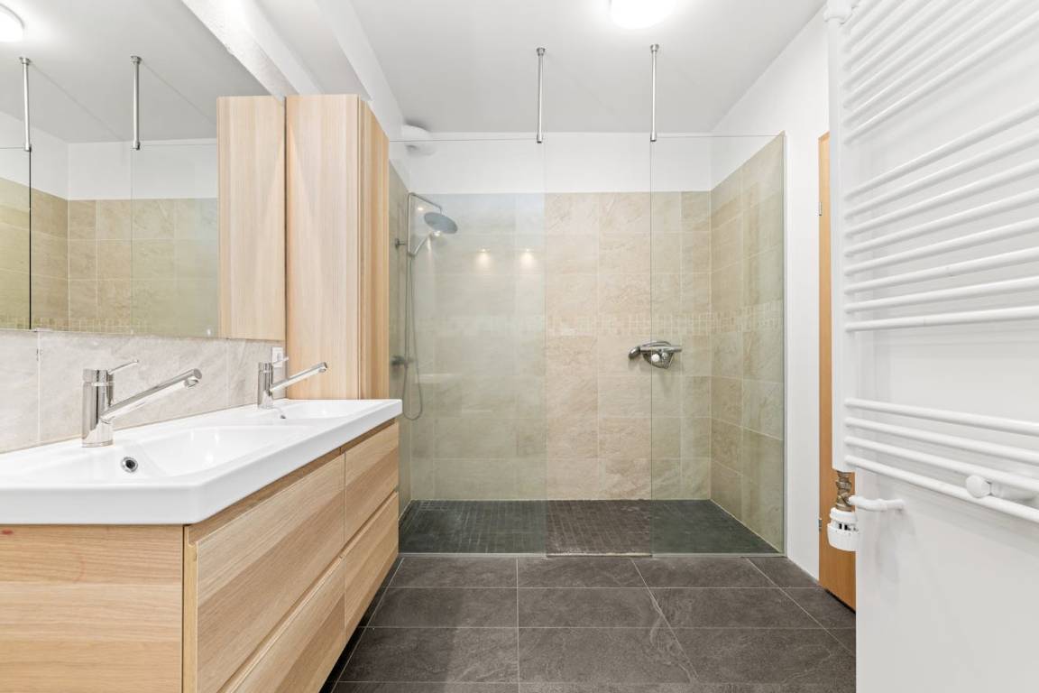 105 M² Apartamento ∙ 2 Habitaciones ∙ 4 Huéspedes - Reikiavik