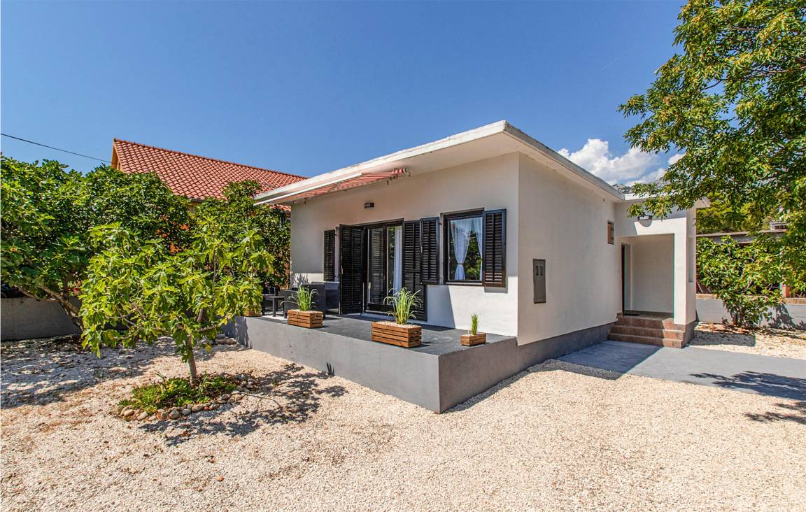 80 M² House ∙ 2 Bedrooms ∙ 6 Guests - Starigrad