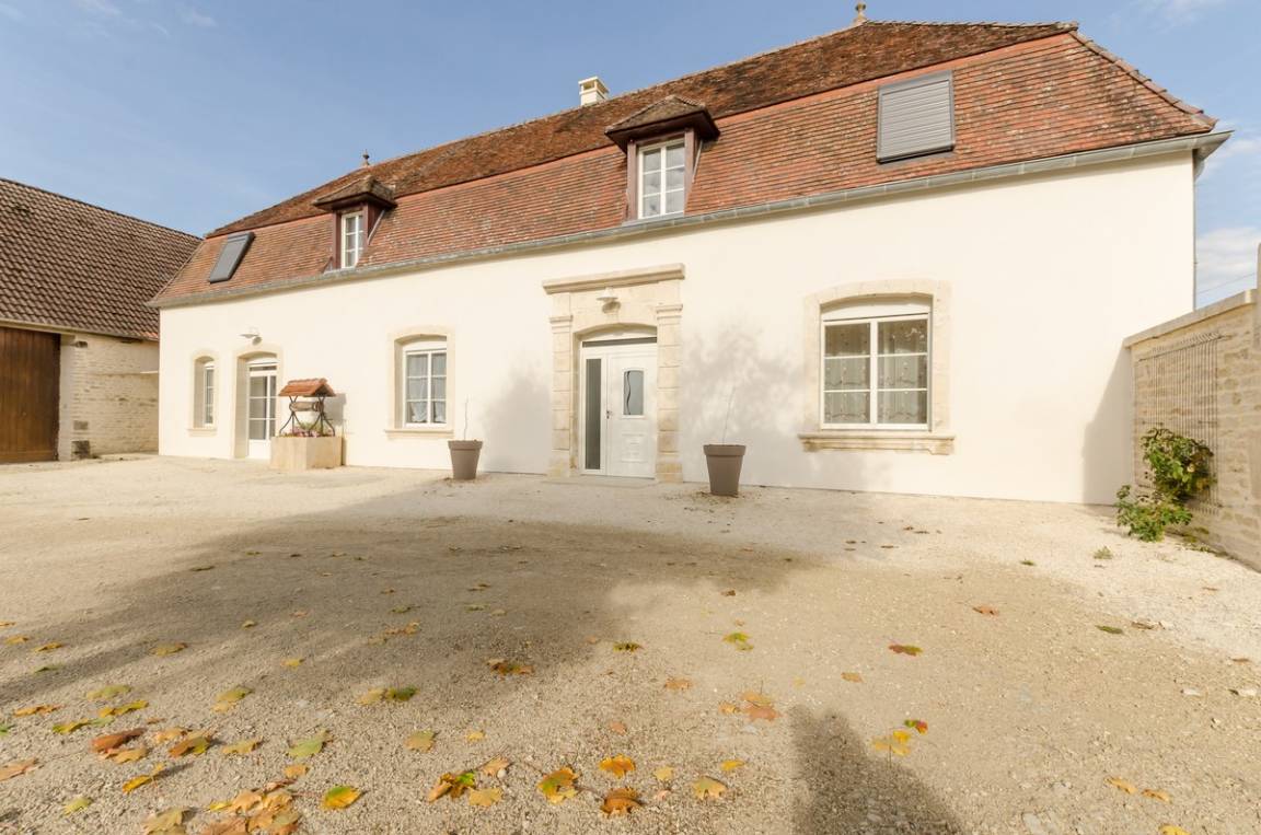 150 M² Gîte ∙ 4 Chambres ∙ 8 Personnes - Aube