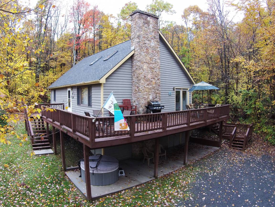 234 M² House ∙ 4 Bedrooms ∙ 10 Guests - Oakland, MD