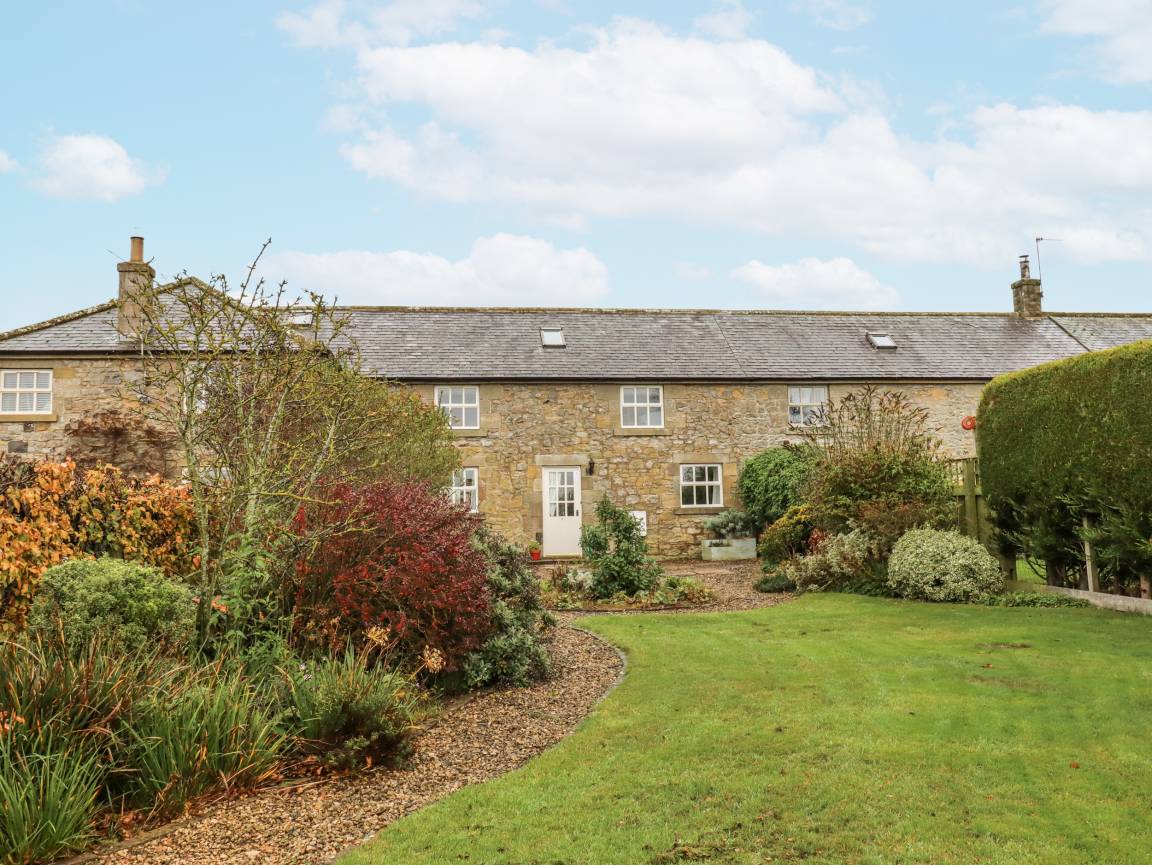 Cottage ∙ 4 Bedrooms ∙ 9 Guests - Seahouses