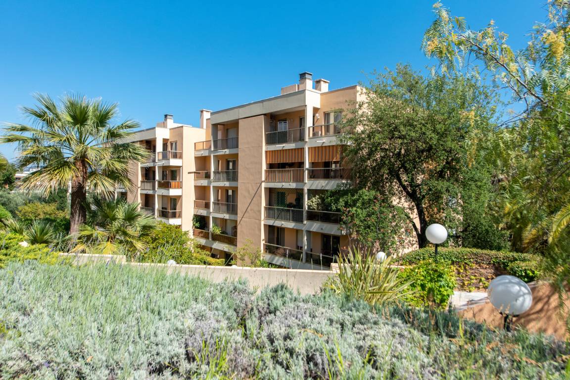 75 M² Apartment ∙ 2 Bedrooms ∙ 4 Guests - Nice