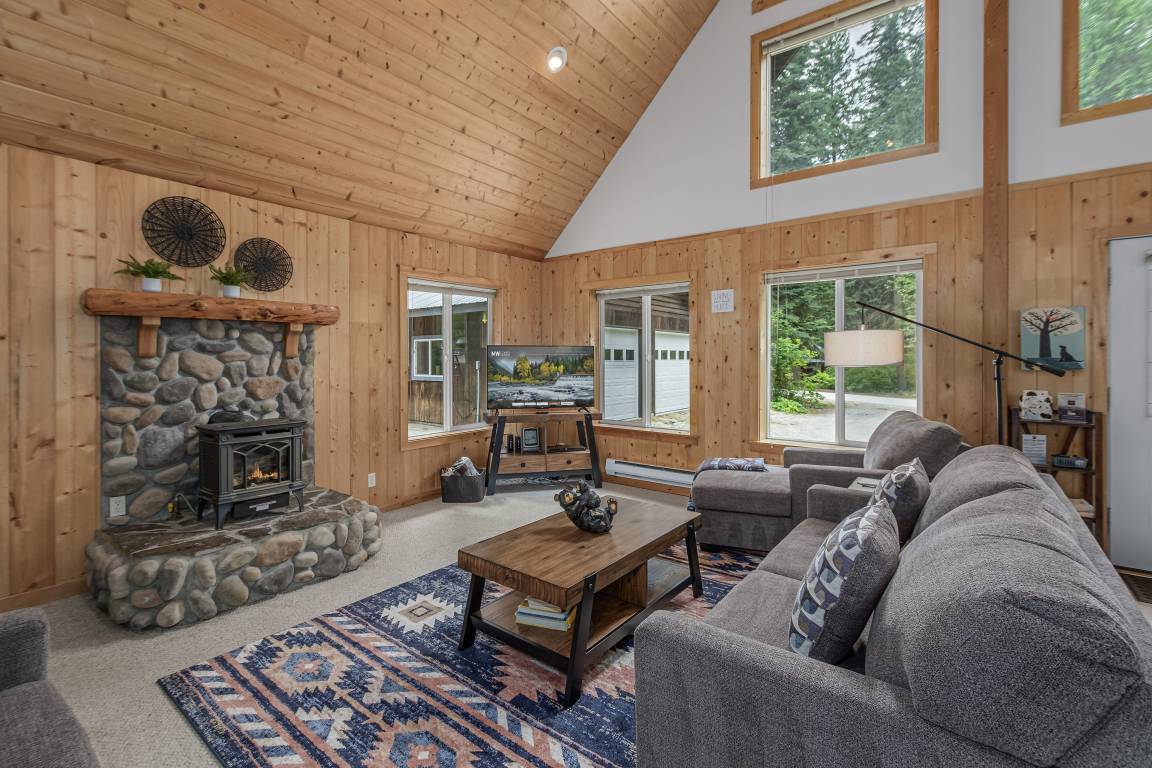 158 M² House ∙ 2 Bedrooms ∙ 4 Guests - Lake Wenatchee, WA