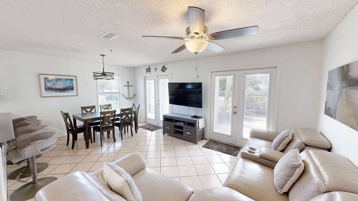 Condo ∙ 2 Bedrooms ∙ 8 Guests - Destin, FL