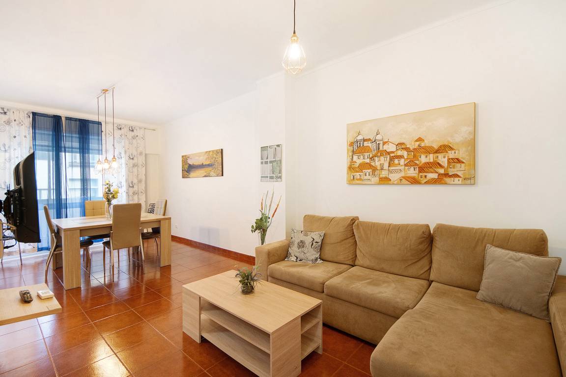 80 M² Apartamento ∙ 2 Habitaciones ∙ 6 Huéspedes - Rio Tinto