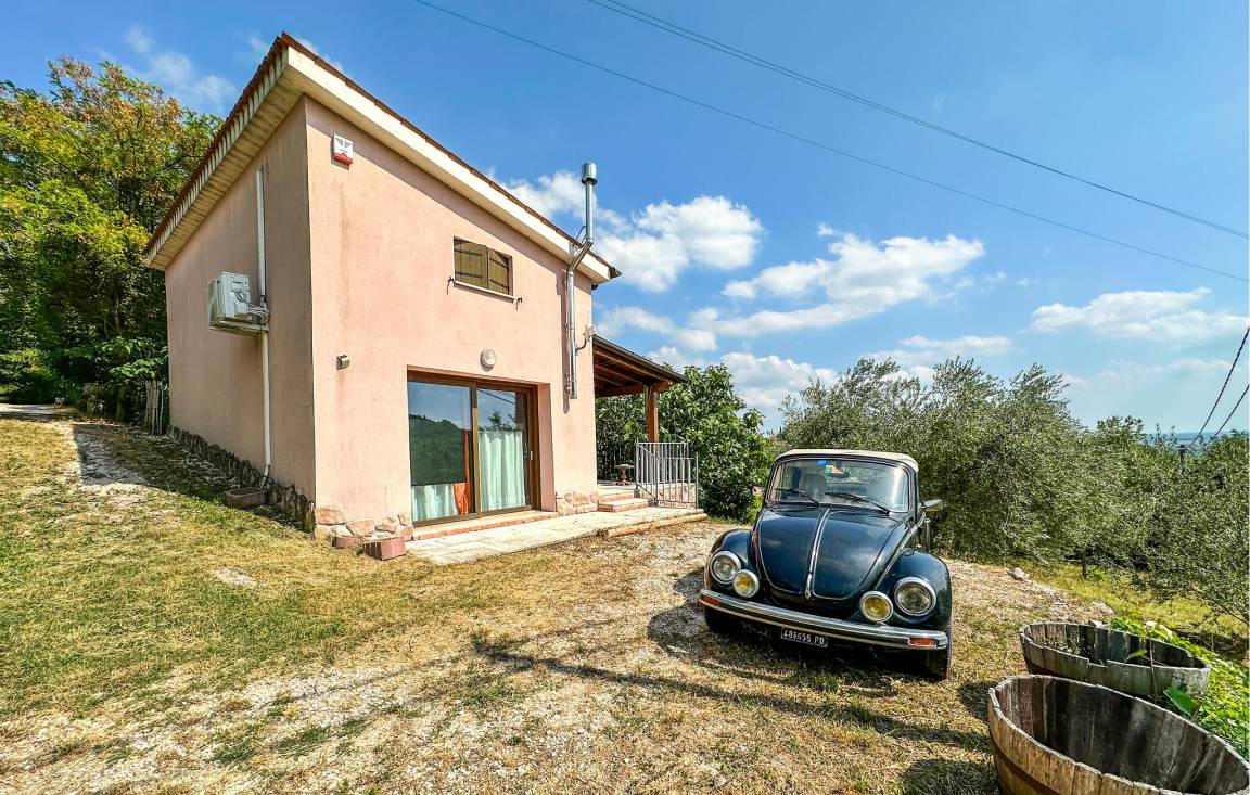 80 M² House ∙ 1 Bedroom ∙ 4 Guests - Este