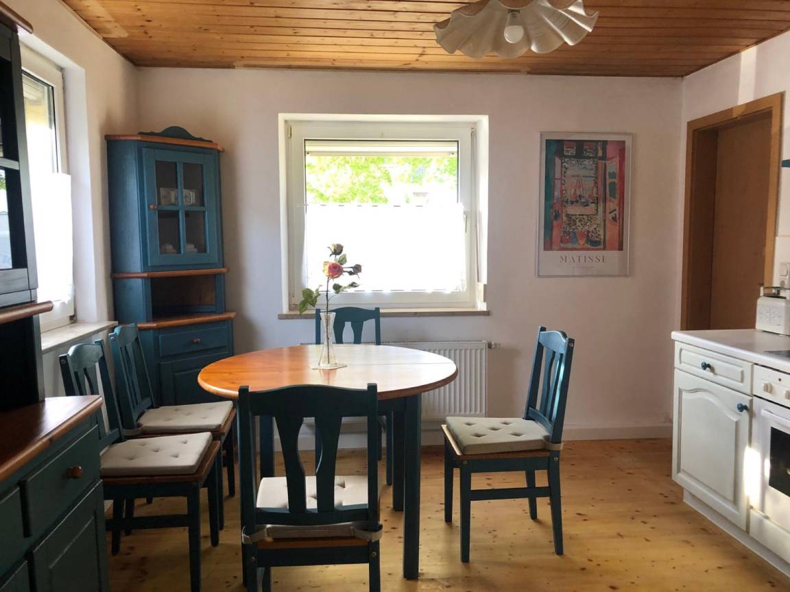 62 M² Ferienwohnung ∙ 2 Schlafzimmer ∙ 4 Gäste - Bischberg