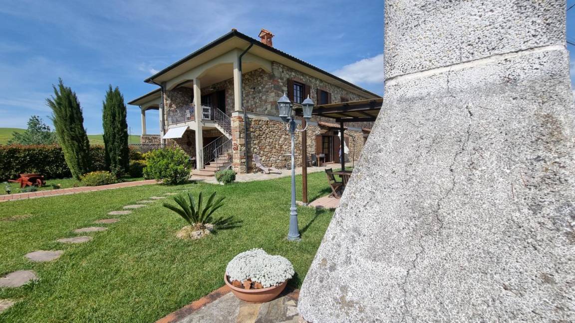 85 M² Farmhouse ∙ 2 Bedrooms ∙ 7 Guests - Volterra
