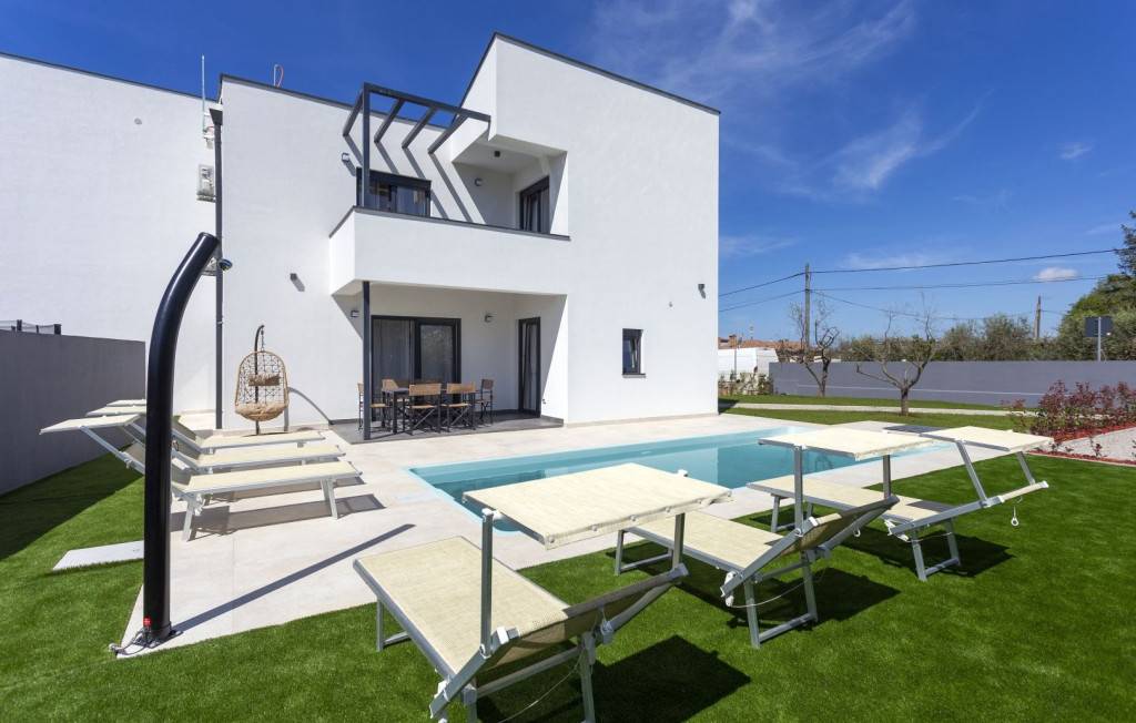 84 M² Villa ∙ 2 Habitaciones ∙ 6 Huéspedes - Fažana