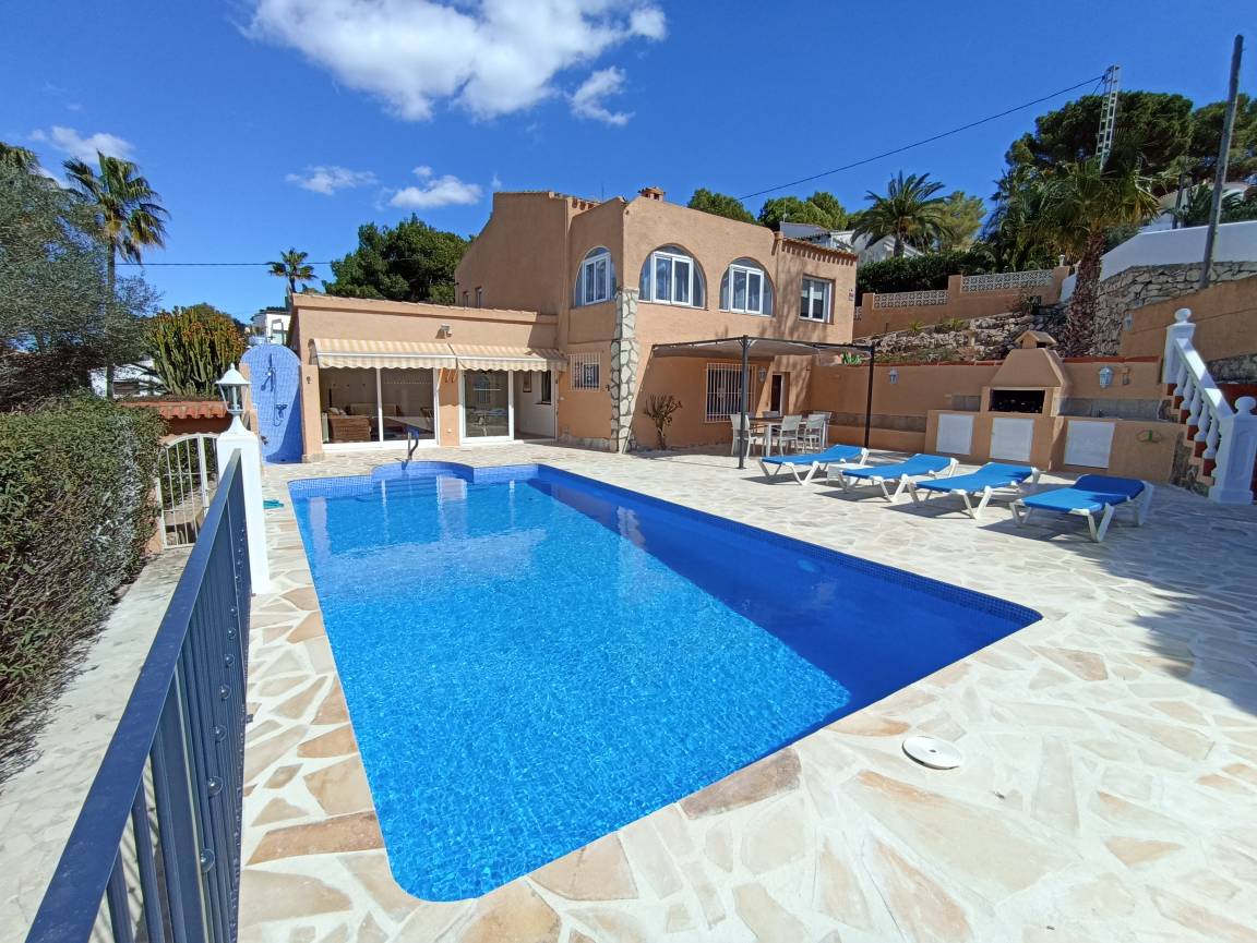 180 M² Villa ∙ 4 Slaapkamers ∙ 8 Gasten - Moraira