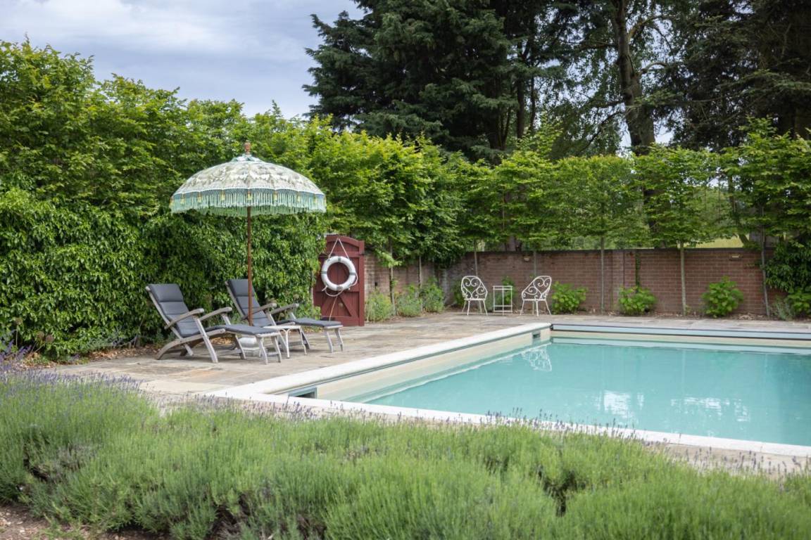 Cottage ∙ 3 Bedrooms ∙ 6 Guests - Beccles