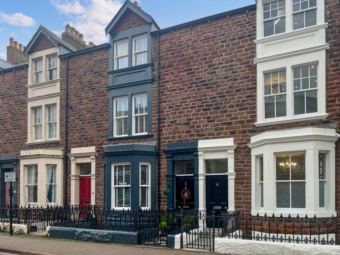 Cottage ∙ 3 Bedrooms ∙ 5 Guests - Maryport