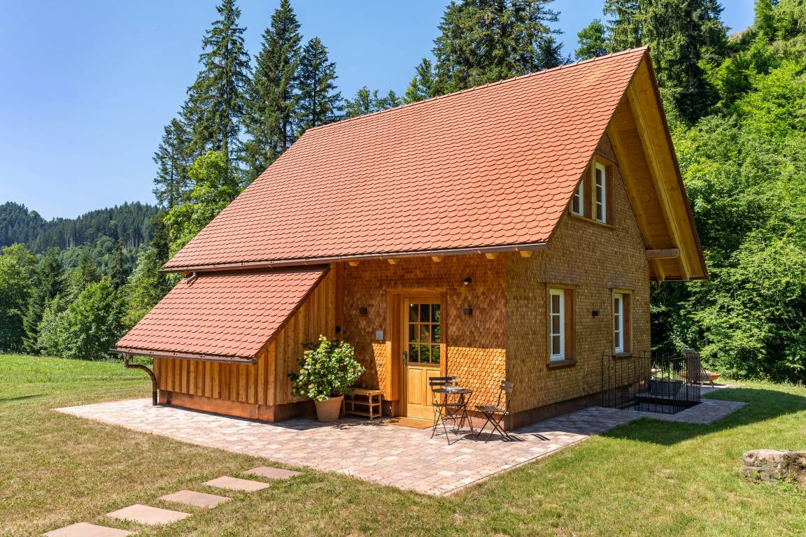 65 M² Ferienhaus ∙ 1 Schlafzimmer ∙ 4 Gäste - Alpirsbach