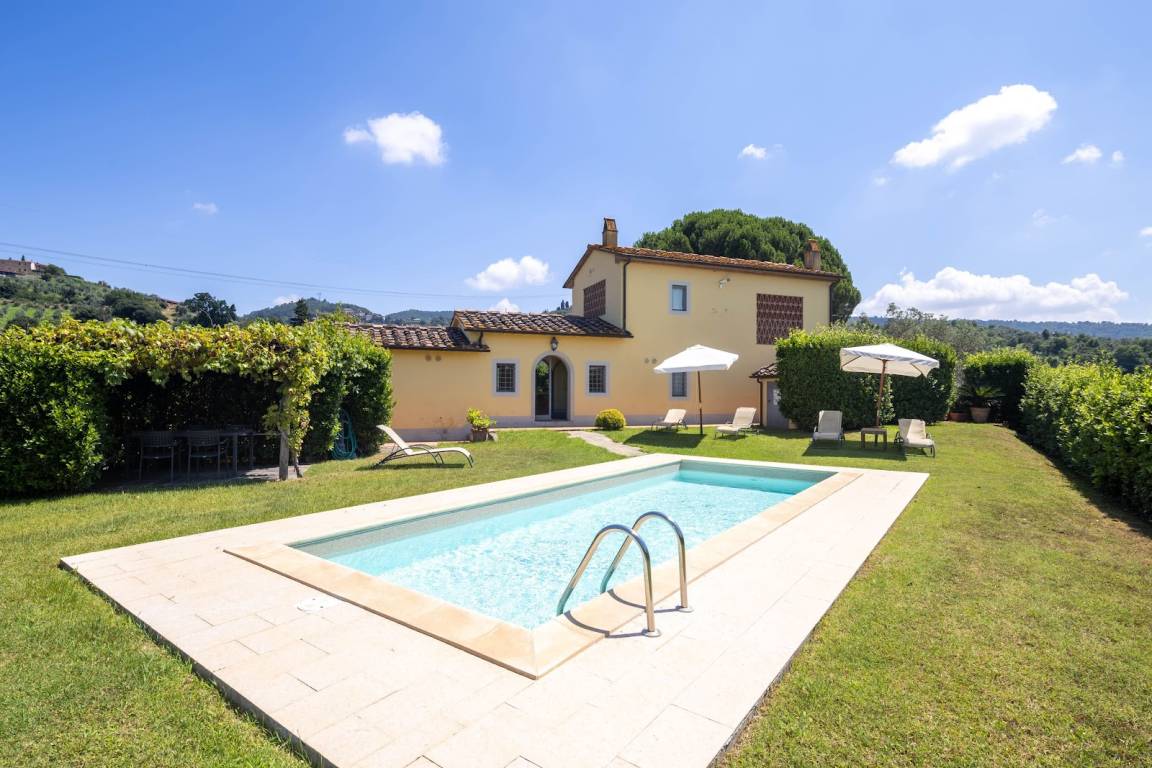 House ∙ 5 Bedrooms ∙ 5 Guests - Vinci