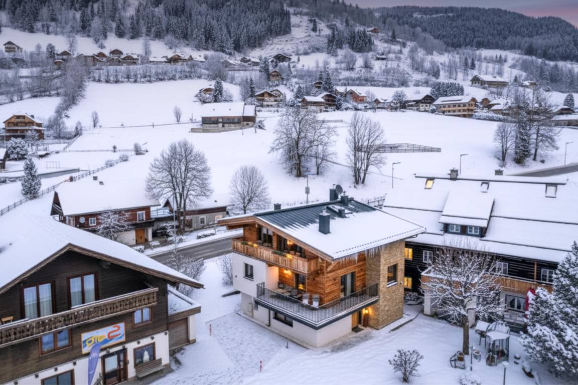 190 M² Ferienhaus ∙ 5 Schlafzimmer ∙ 11 Gäste - Bad Kleinkirchheim