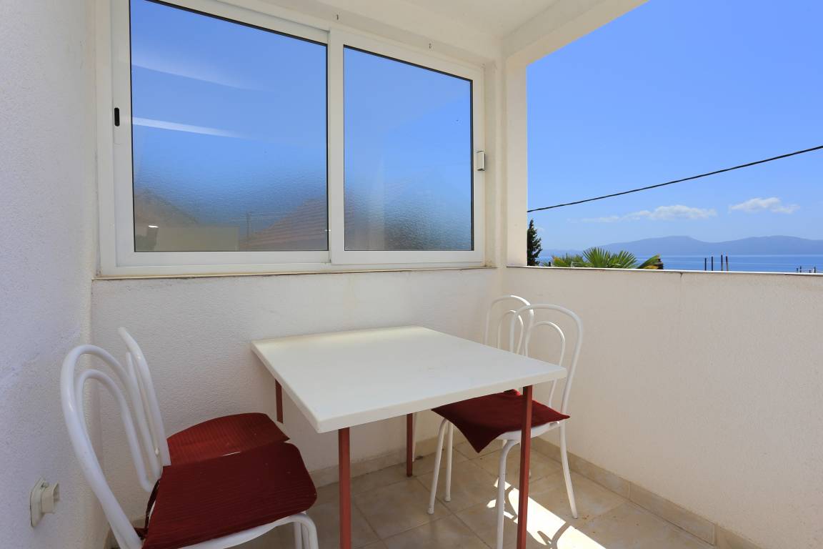 38 M² Apartment ∙ 2 Bedrooms ∙ 5 Guests - Drvenik