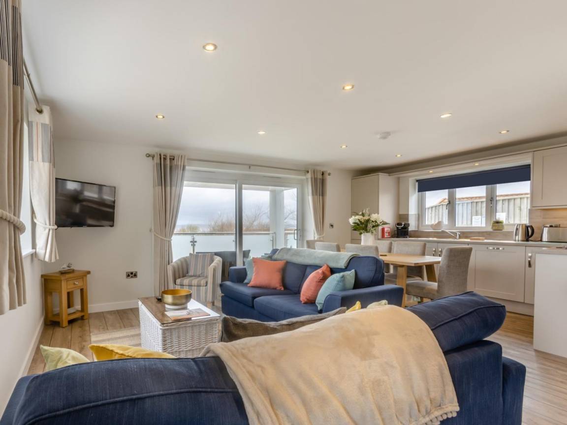 Apartment ∙ 3 Bedrooms ∙ 6 Guests - Bideford