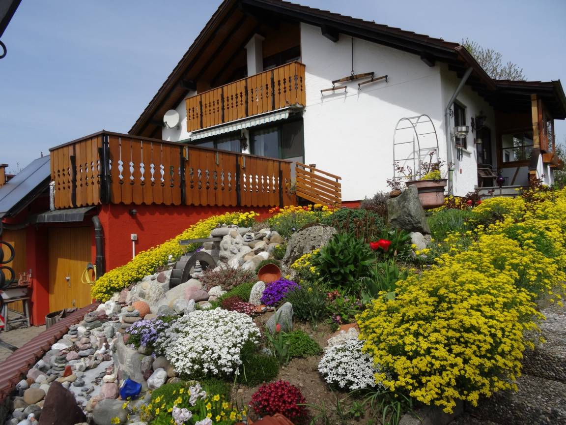 60 M² Ferienwohnung ∙ 1 Schlafzimmer ∙ 3 Gäste - Wolfegg