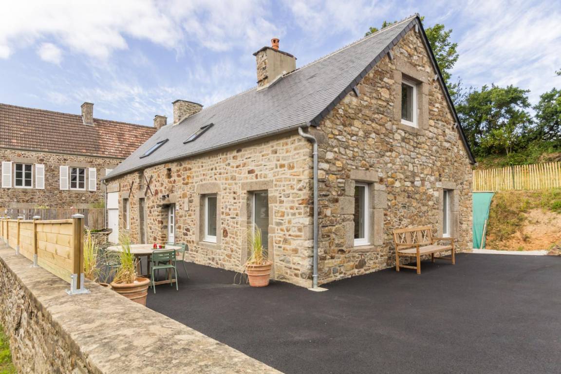 88 M² Gîte ∙ 2 Chambres ∙ 5 Personnes - Siouville-Hague
