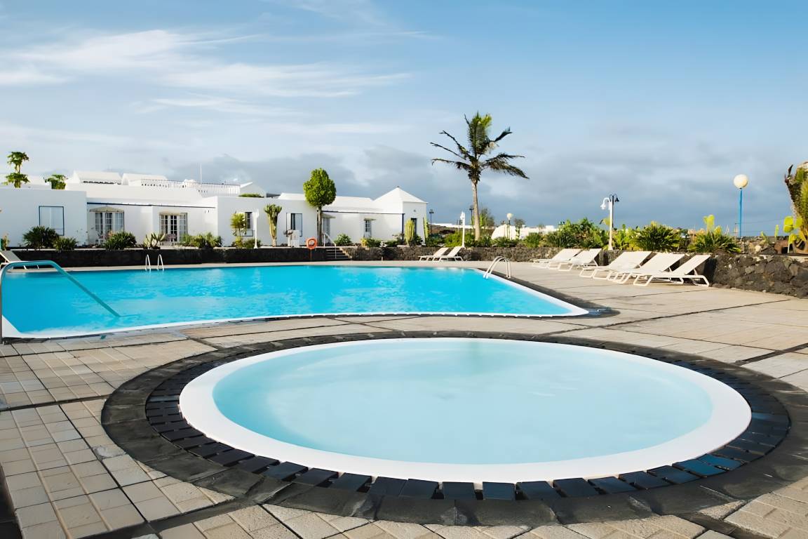 70 M² Casa ∙ 2 Habitaciones ∙ 4 Huéspedes - La Graciosa