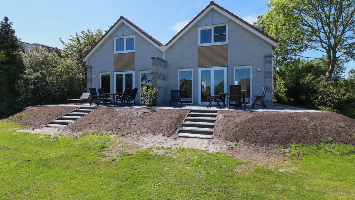 110 M² Ferienhaus ∙ 2 Schlafzimmer ∙ 4 Gäste - Makkum