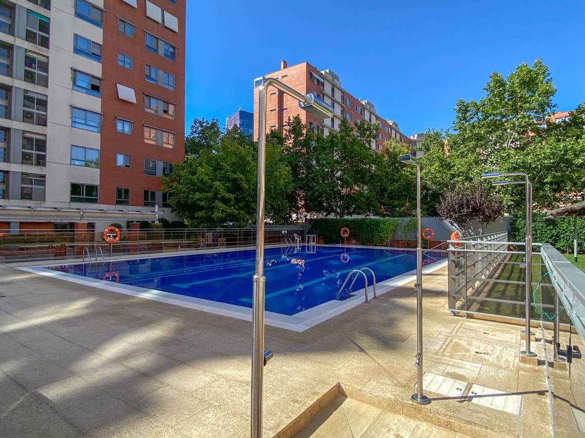 65 M² Apartamento ∙ 2 Habitaciones ∙ 5 Huéspedes - Getafe