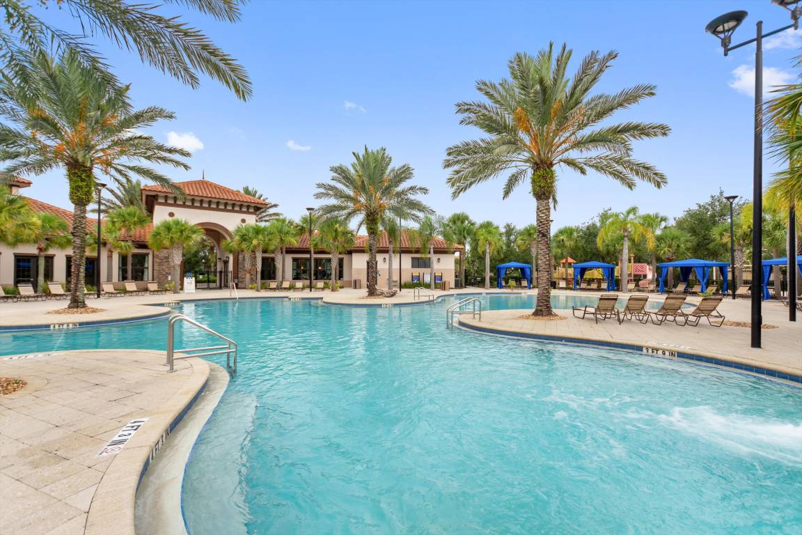 203 M² Villa ∙ 4 Bedrooms ∙ 8 Guests - Davenport, FL