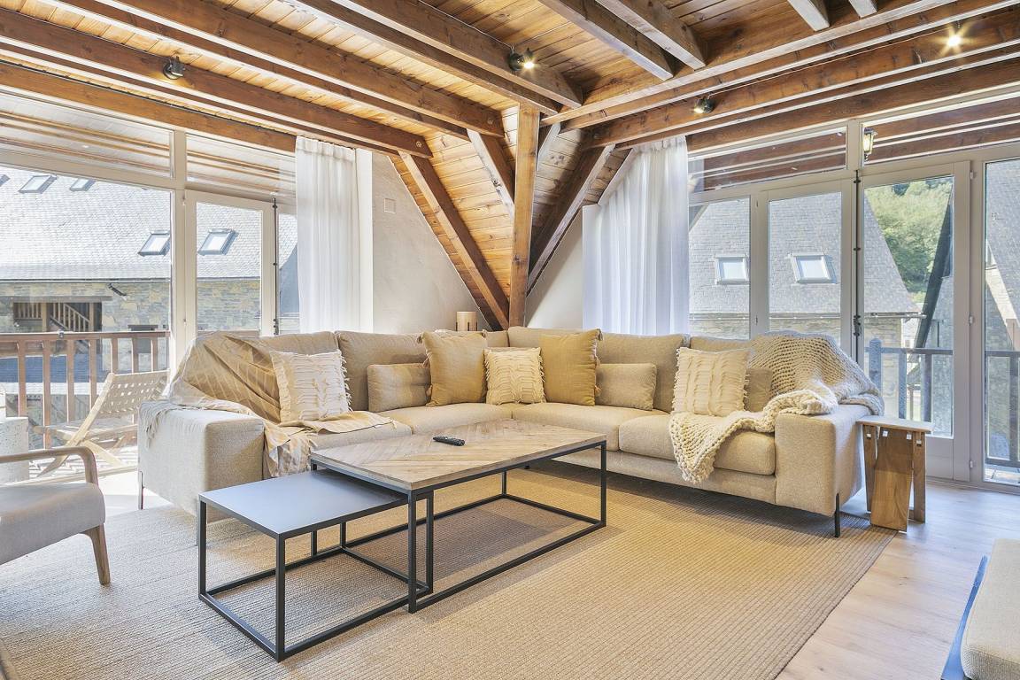 124 M² Apartamento ∙ 4 Quartos ∙ 8 Hóspedes - Vielha