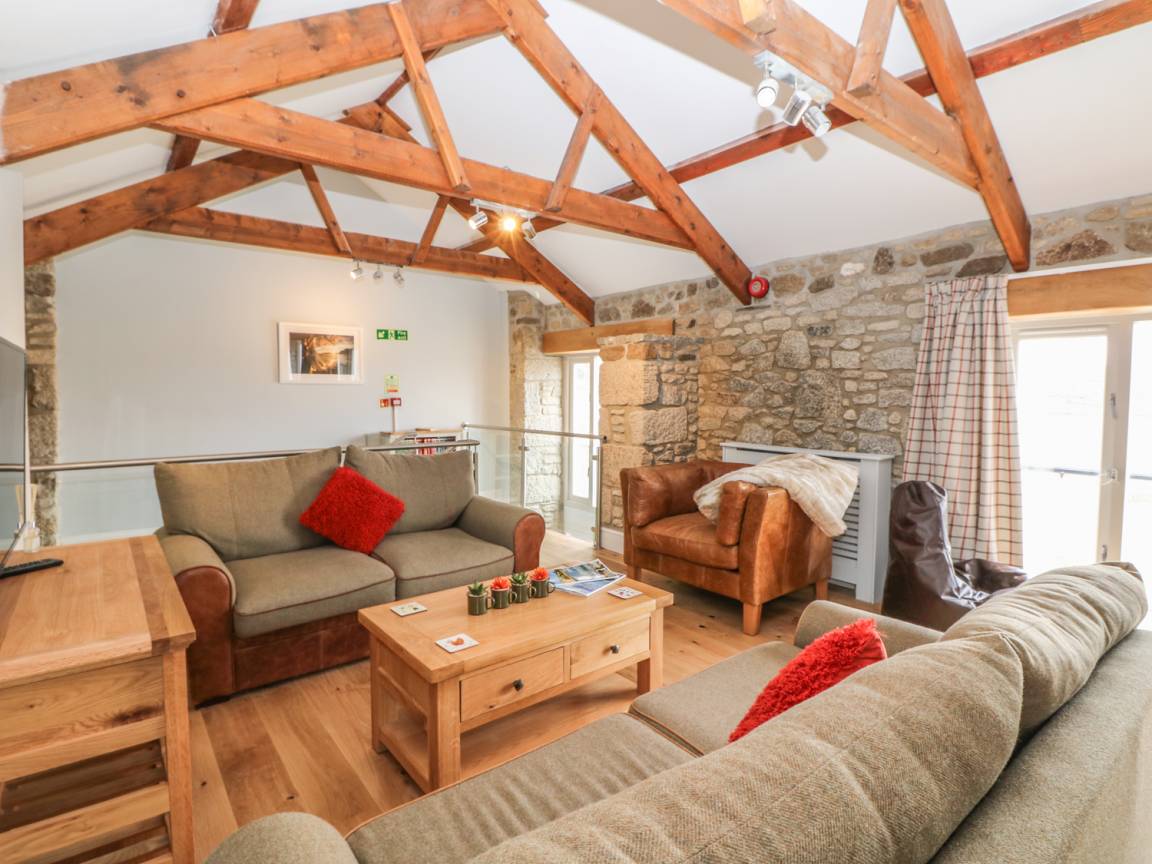 Cottage ∙ 4 Bedrooms ∙ 8 Guests - Penryn