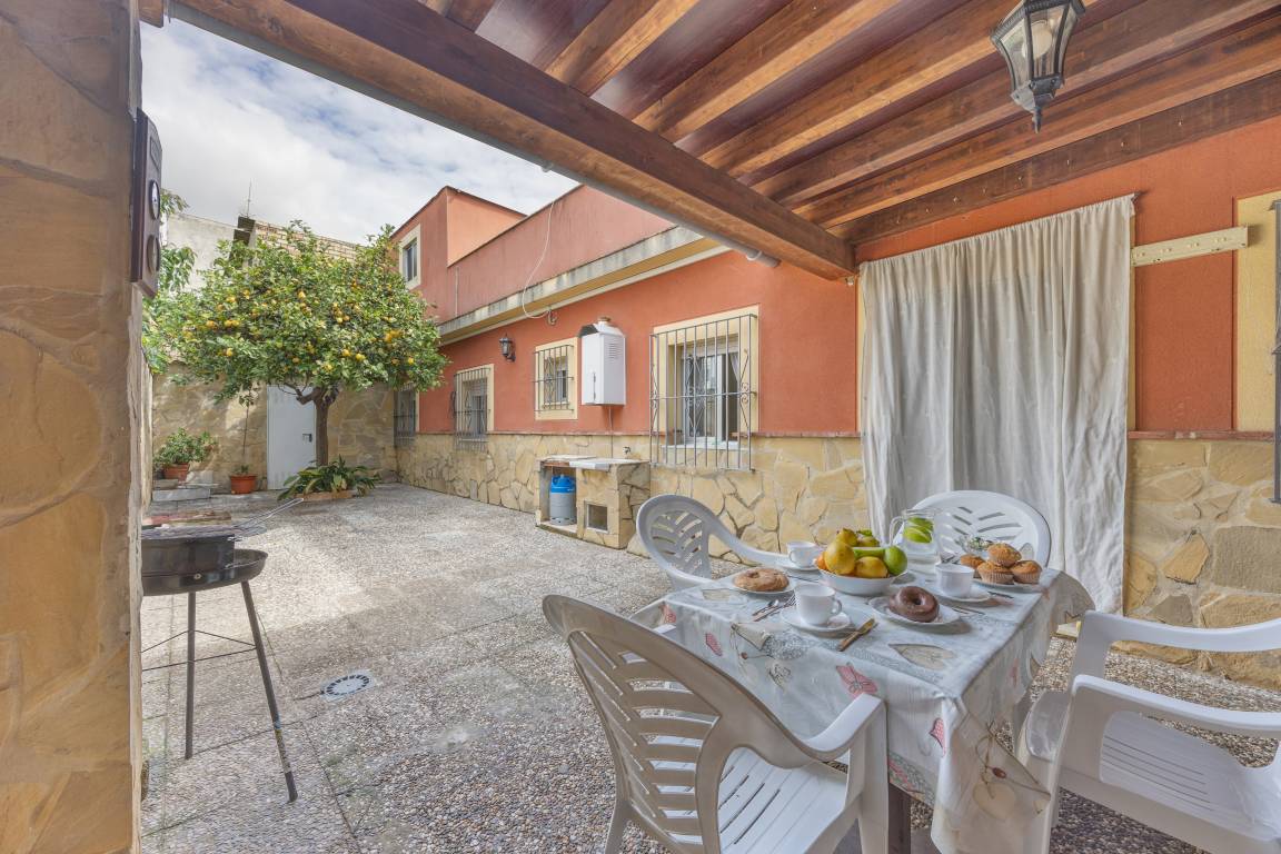 200 M² House ∙ 3 Bedrooms ∙ 5 Guests - Jerez de la Frontera